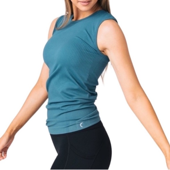 ZYIA | Tops | Zyia Teal Sleeveless Muscle Tee Womens Large Ribbed Tank ...